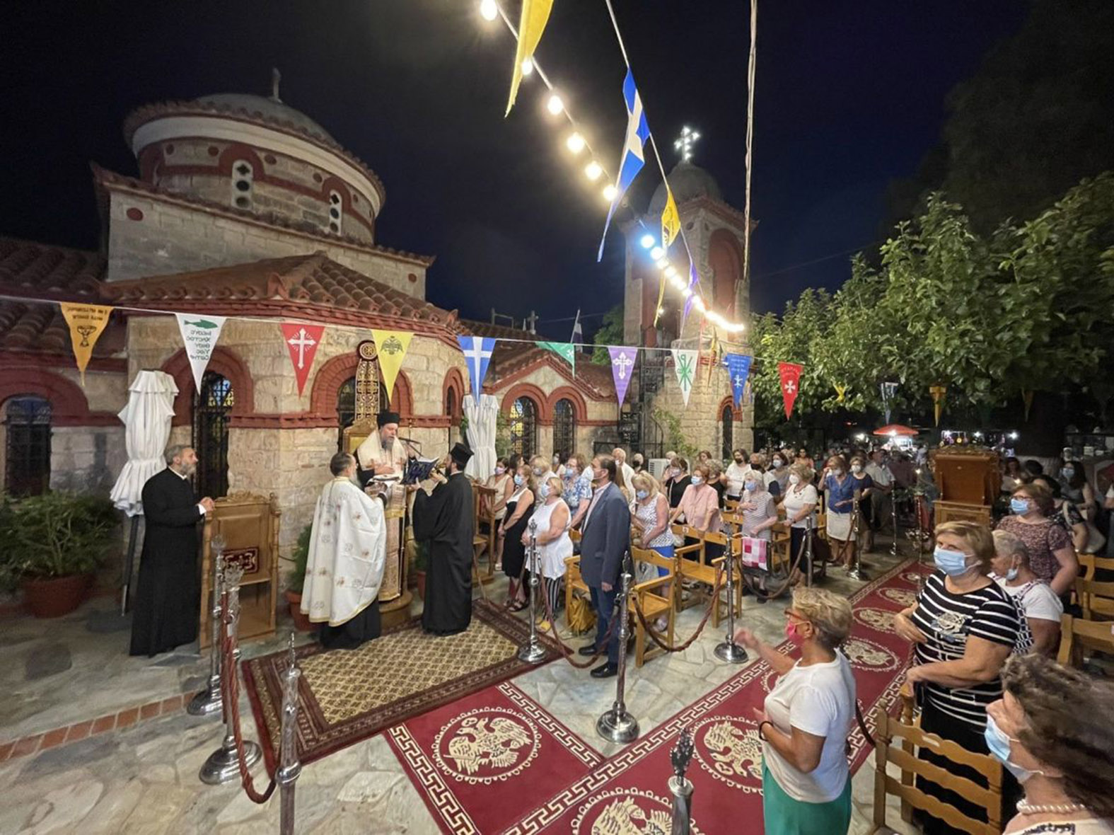 Μητρόπολη - Ηράκλειο Αττικής - ΦΩΤΟΓΡΑΦΙΕΣ: Η εορτή του Αγίου Φανουρίου ...