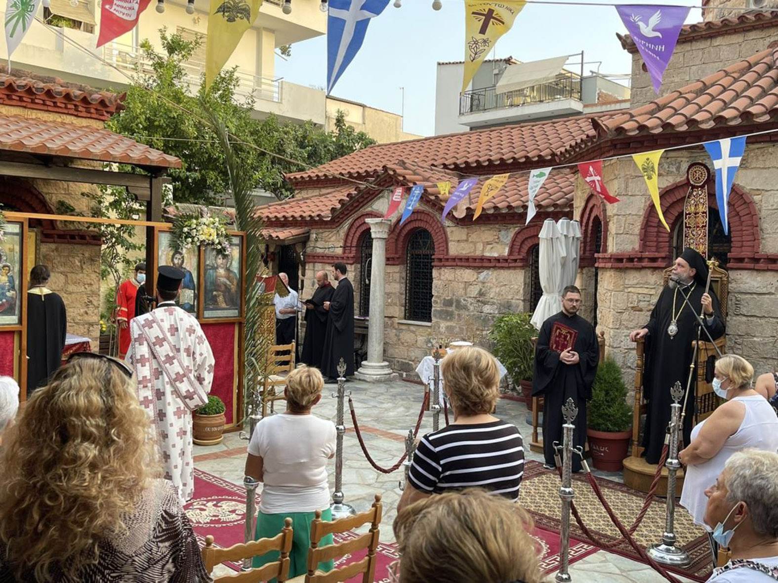 Μητρόπολη - Ηράκλειο Αττικής - ΦΩΤΟΓΡΑΦΙΕΣ: Η εορτή του Αγίου Φανουρίου ...