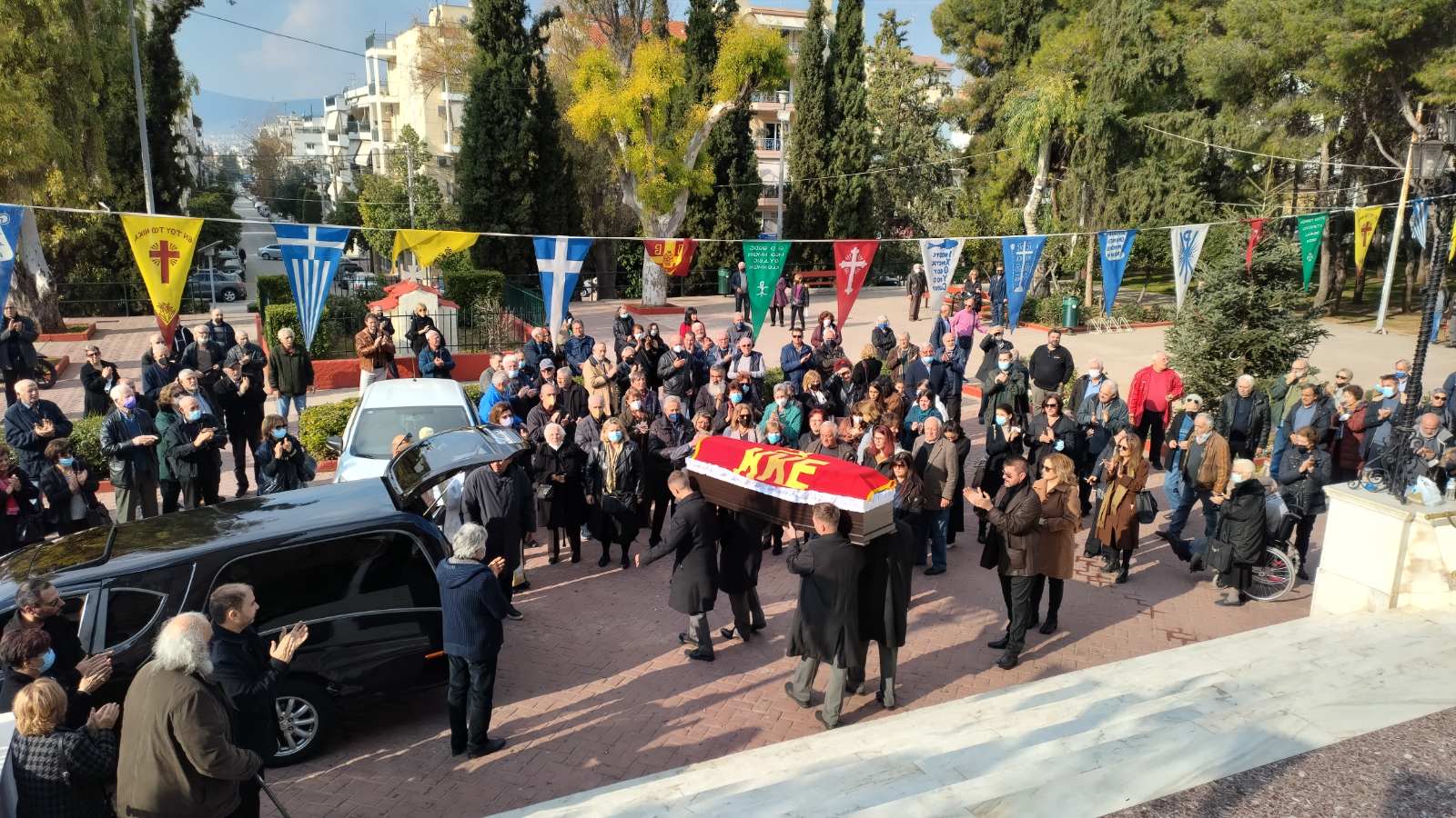 ΚΚΕ: Με βαθιά θλίψη αποχαιρέτησαν τον Γιάννη Παυλίδη - Zonews.gr